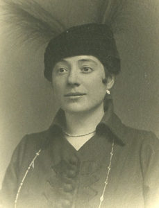 Anna’s Story | Museum of Jewish Heritage Holocaust Curriculum